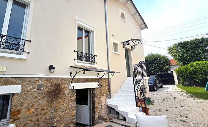 Houilles, Les Pierrats : Maison 7 pièces à vendre