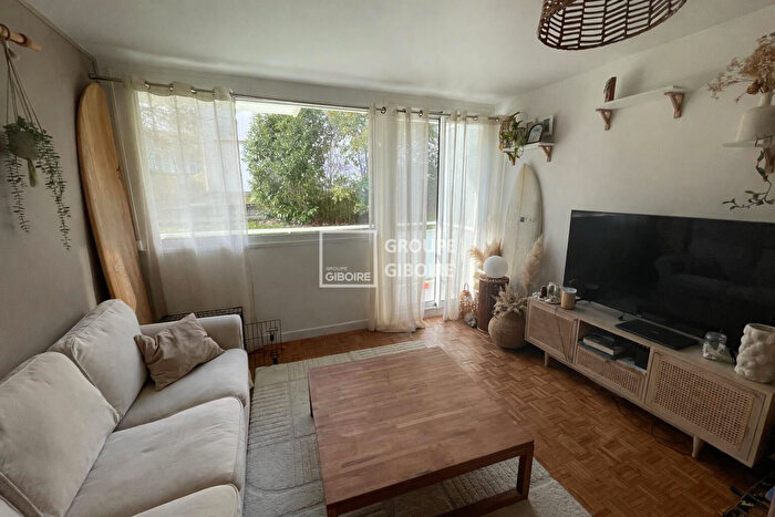 Appartement à vendre - Quartiers Nord-Ouest, Villejean - 1 pièce