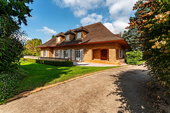 Maison à vendre - Lurcy - 8 pièces - 3 chambres