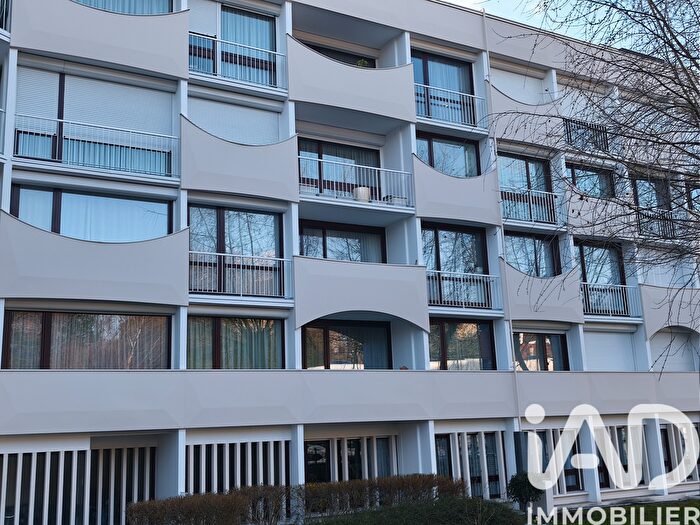 Appartement à vendre - Chelles, Centre-ville, Gare, Abbesses - 5 pièces - 3 chambres