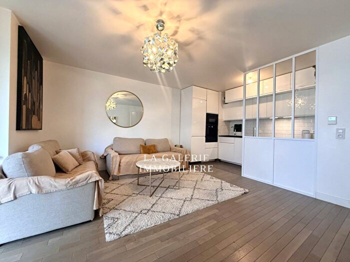 Appartement à louer - Bergère-Moulin, Puteaux - 3 pièces - 2 chambres