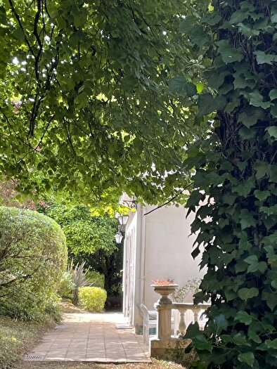 Maison à vendre - Joué-lès-Tours - 7 pièces - 6 chambres