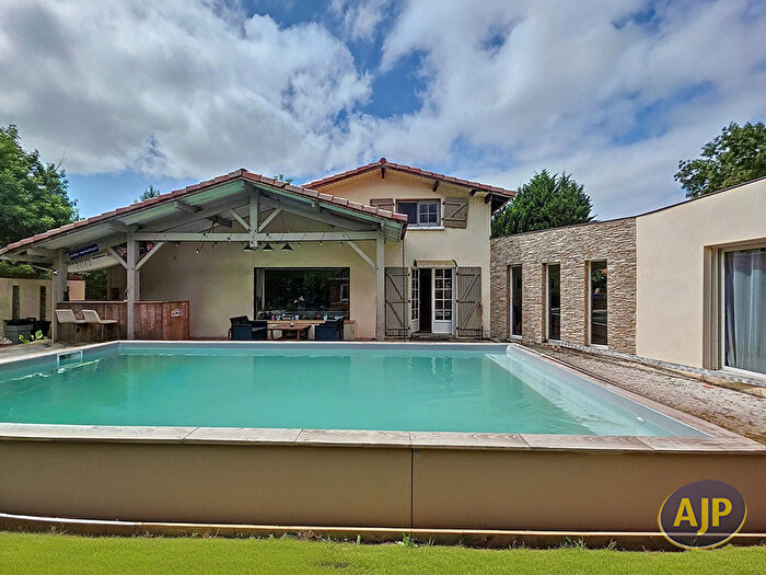 Maison à vendre - Parentis-en-Born - 7 pièces - 4 chambres