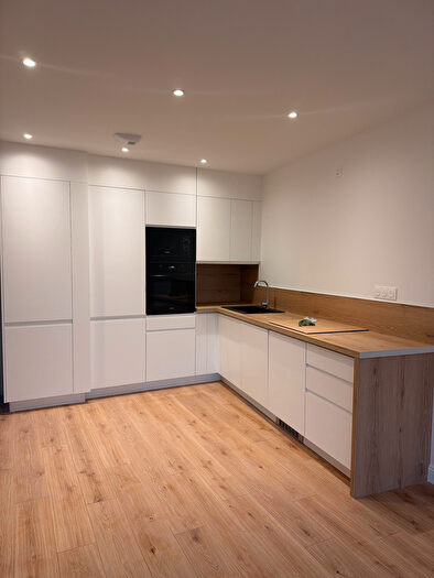 Appartement à vendre - Étampes, Centre-Ville - 2 pièces - 1 chambre