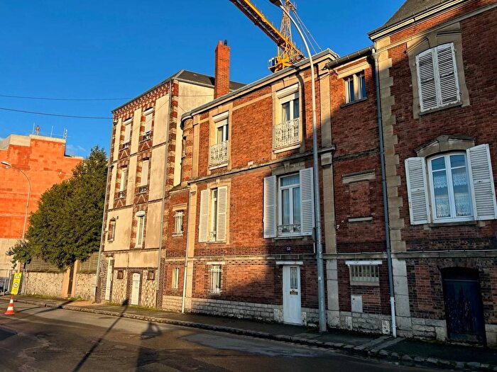 Appartement à louer - Pastières, Chartres - 2 pièces - 1 chambre