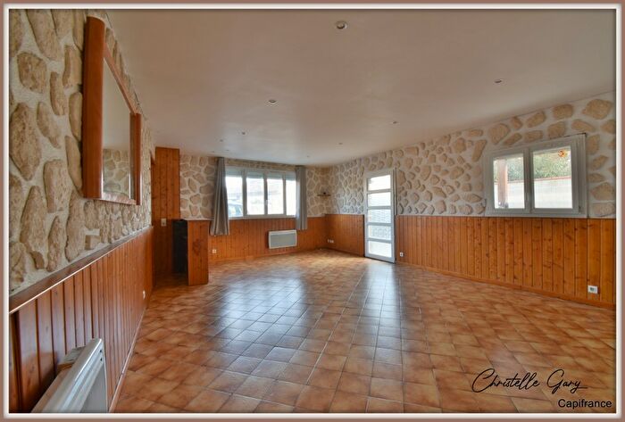 Maison à vendre - Grazac - 4 pièces - 3 chambres