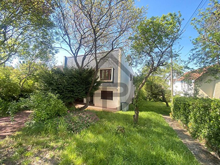 Maison 8 pièces à louer - Plateau-Mont Valérien, Rueil-Malmaison