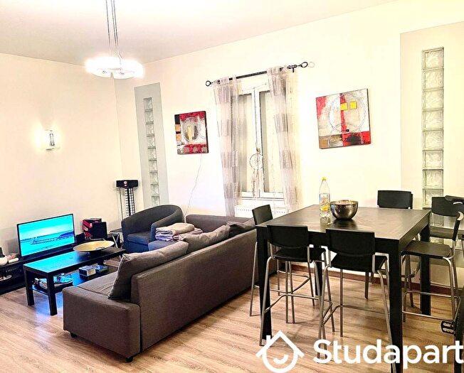 Appartement à louer - Gratte Ciel, Villeurbanne - 1 pièce - 2 chambres