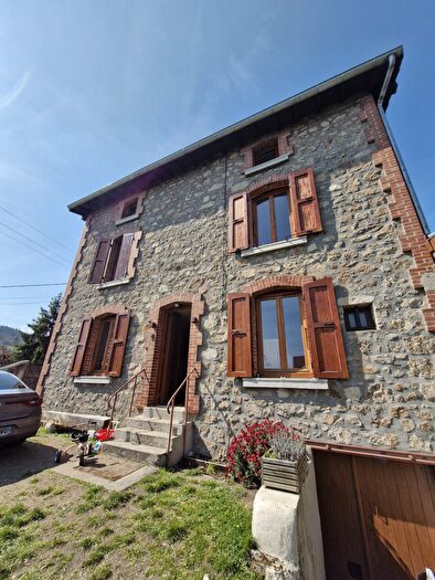 Maison à louer - Pélussin - 3 pièces - 2 chambres