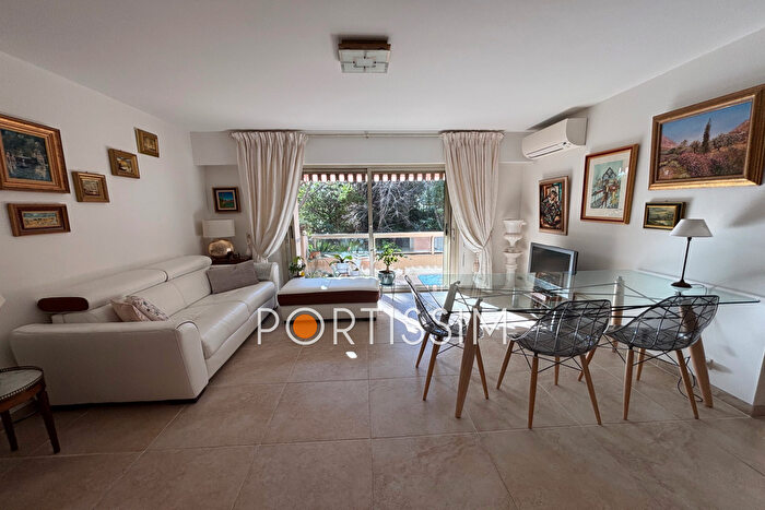 Appartement à vendre - Cagnes-sur-Mer, Le Cros de Cagnes, Les Vespins - 2 pièces - 1 chambre