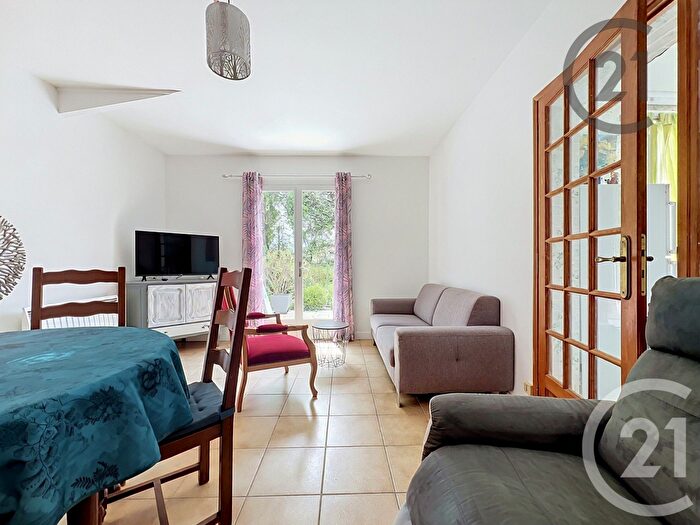 Saint-Fergeux : Maison 3 pièces à vendre