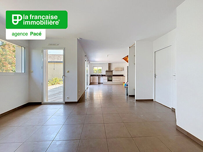 Maison 5 pièces à Gévezé, à louer