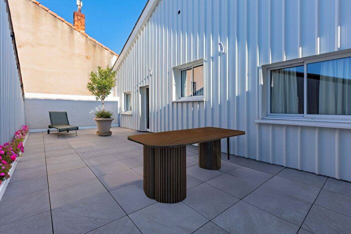 Appartement à louer - Centre Ville, Frontignan - 4 pièces - 3 chambres