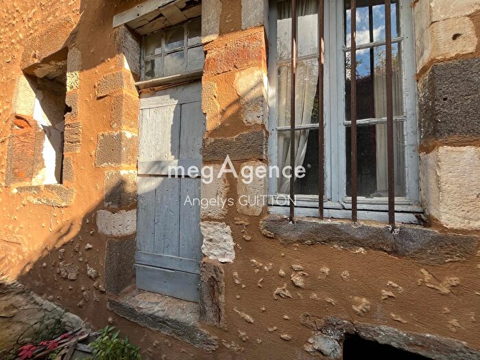 Beaumont-sur-Sarthe : Maison 8 pièces à vendre