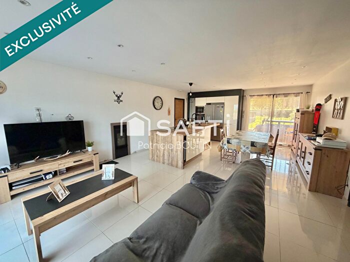 Sainte-Ouenne : Maison 5 pièces à vendre