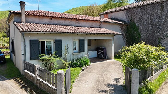 Maison à vendre - Saleich - 4 pièces - 3 chambres