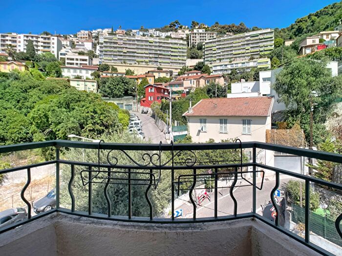 Appartement 3 pièces à Nice, Saint-Roch, à vendre