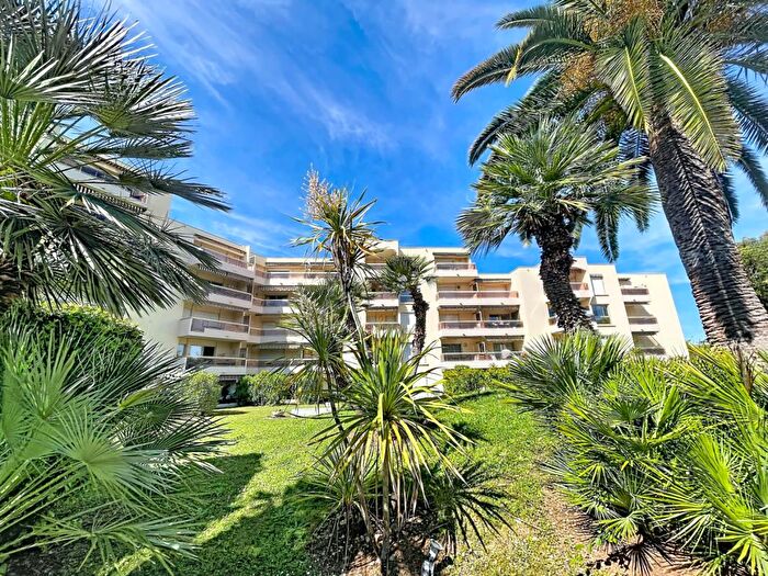 Appartement 2 pièces à Vallauris, Pertuades, à vendre