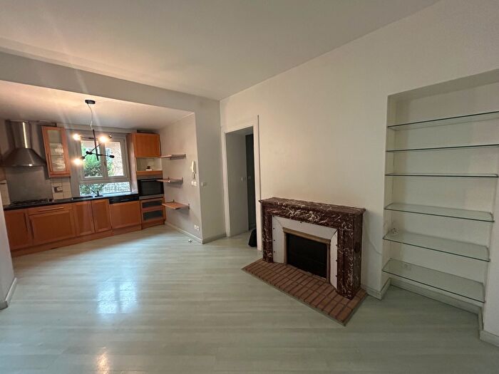 Appartement à vendre - Aix-les-Bains, Centre-ville - 2 pièces - 1 chambre