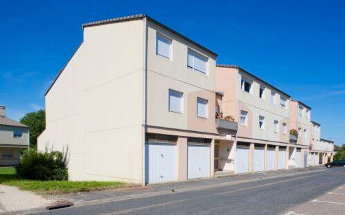 Henri Sellier-Aujonnière, Vierzon : Appartement 4 pièces à louer