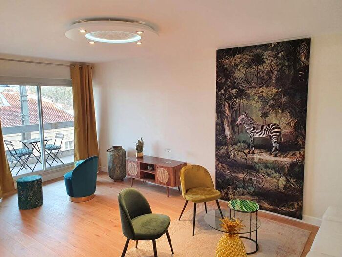 Appartement à louer - Caudéran, Bordeaux - 5 pièces - 4 chambres