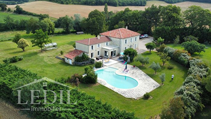 Maison 6 pièces à Larroque-Saint-Sernin, à vendre