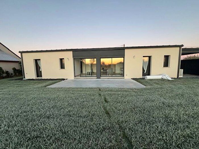 Maison à louer - Juigne, Montreuil-Juigné - 5 pièces - 4 chambres