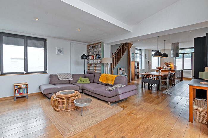 Maison 4 pièces à Villeneuve-d'Ascq, Sart, Babylone, à vendre