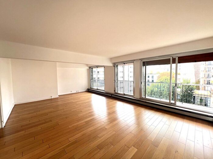 Appartement à louer - Auteuil Nord, Paris ème arrondissement - 4 pièces - 2 chambres