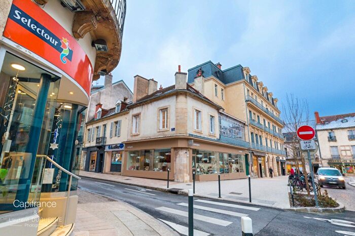 Appartement à vendre - Dijon, Centre-ville - 2 pièces - 1 chambre