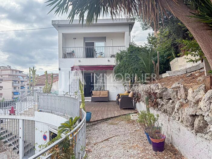 Maison à vendre - Nice, Saint-Sylvestre - 4 pièces - 3 chambres