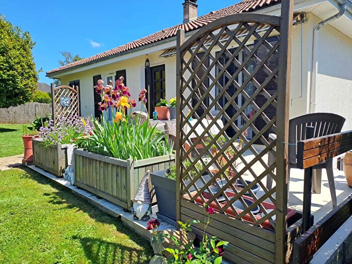 Maison 5 pièces à Bussière-Poitevine, à vendre