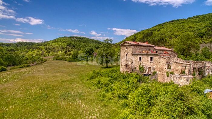 Maison à vendre - Grignan - 15 pièces