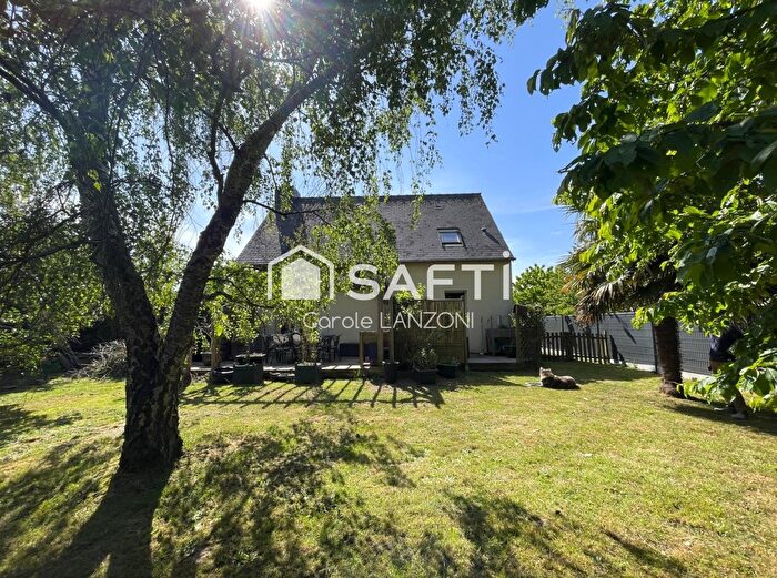 Maison à vendre - Saint-Armel - 5 pièces - 3 chambres