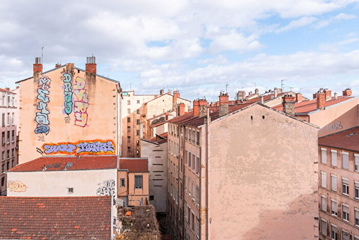 Appartement 3 pièces à Lyon 1er, Haut, Coeur des Pentes, à vendre
