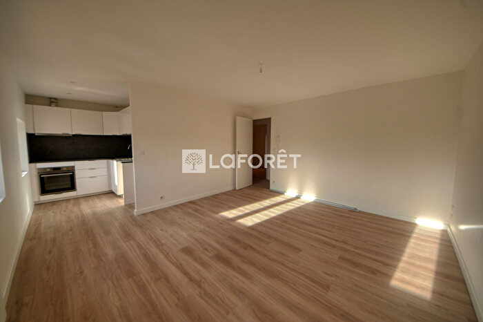 Lisle-sur-Tarn : Appartement 3 pièces à louer