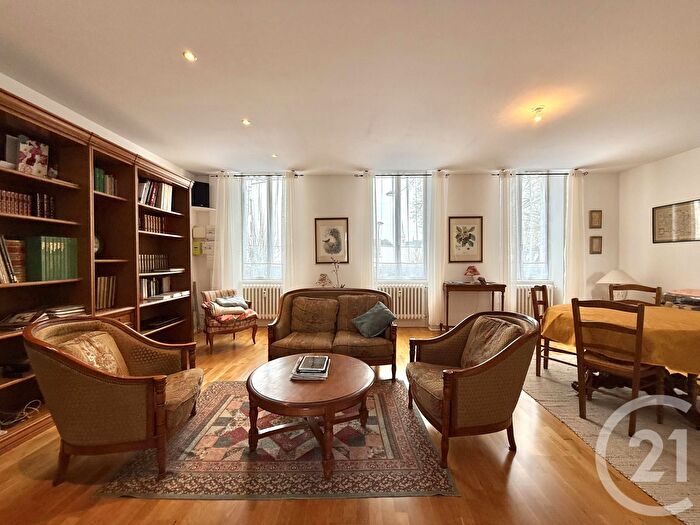Moulins, Gare, Champins : Appartement 3 pièces à vendre