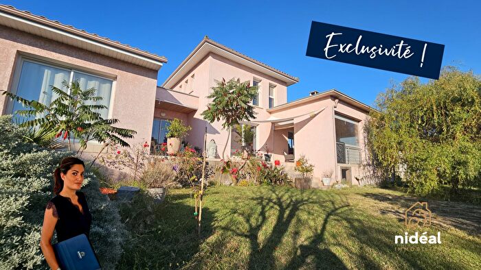 Maison à vendre - Sommières - 4 pièces - 3 chambres