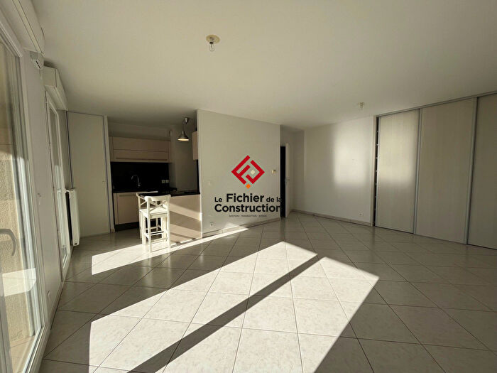 Appartement 3 pièces à Saint-Ismier, à louer