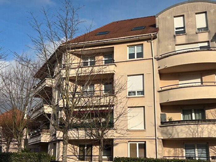 Appartement à vendre - Eaubonne - 4 pièces - 3 chambres