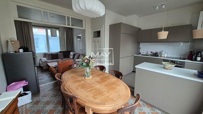 Maison à louer - Mouvaux, Centre, Mirabeau - 4 pièces - 3 chambres