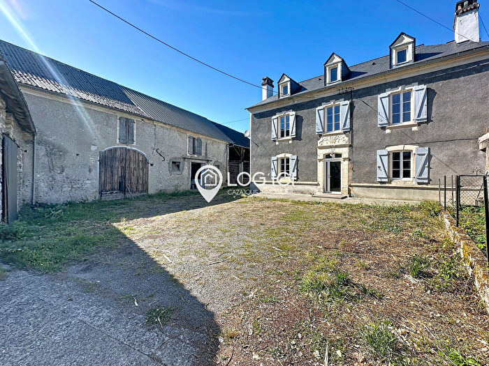 Saint-Abit : Maison 8 pièces à vendre