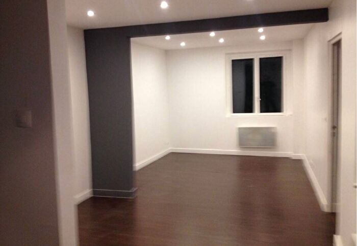 Appartement à louer - Centre Ville, Corbeil-Essonnes - 3 pièces - 2 chambres