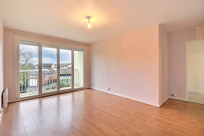 Appartement à louer - Louviers, Centre-ville - 2 pièces - 1 chambre