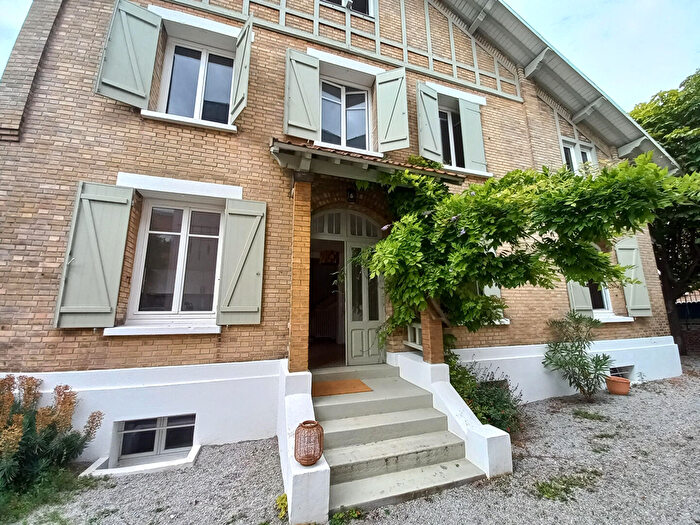Maison 7 pièces à louer à Colombes, Centre-ville