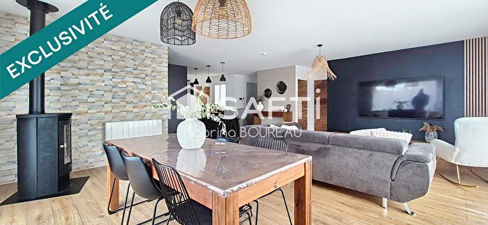 Maison à vendre - Vouillé - 4 pièces - 3 chambres