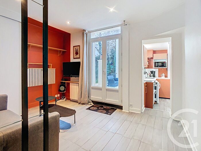 Appartement à louer - Tours, Saint-Symphorien - 2 pièces - 1 chambre