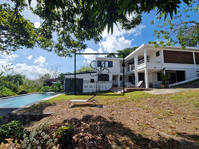 Maison à vendre - Fort-de-France - 5 pièces - 4 chambres