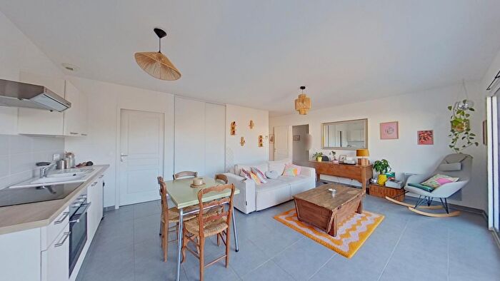 Poitiers, Ouest - Maison 4 pièces à louer