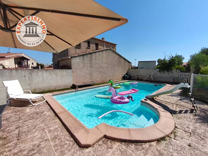 Maison à vendre - Vitrolles, Centre-ville, Roucas, Les Pins, Le Liourat - 2 pièces - 1 chambre